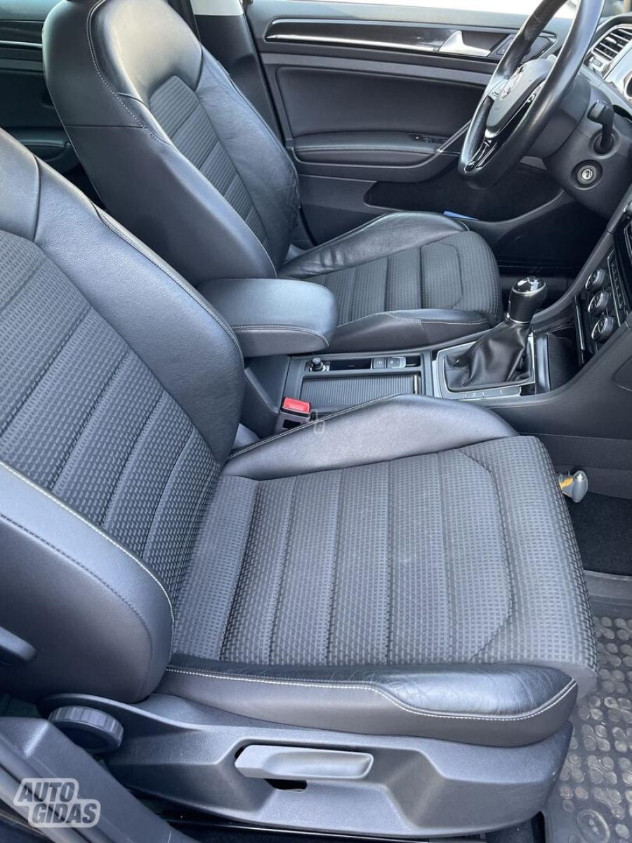 Melns Volkswagen Golf 2017 Viļņa, ar dzinēja tilpumu 1.60 L un nobraukumu 145 tūkst. km par 8450 €, foto 12 vietnē AUTOMOTO.COM.LV
