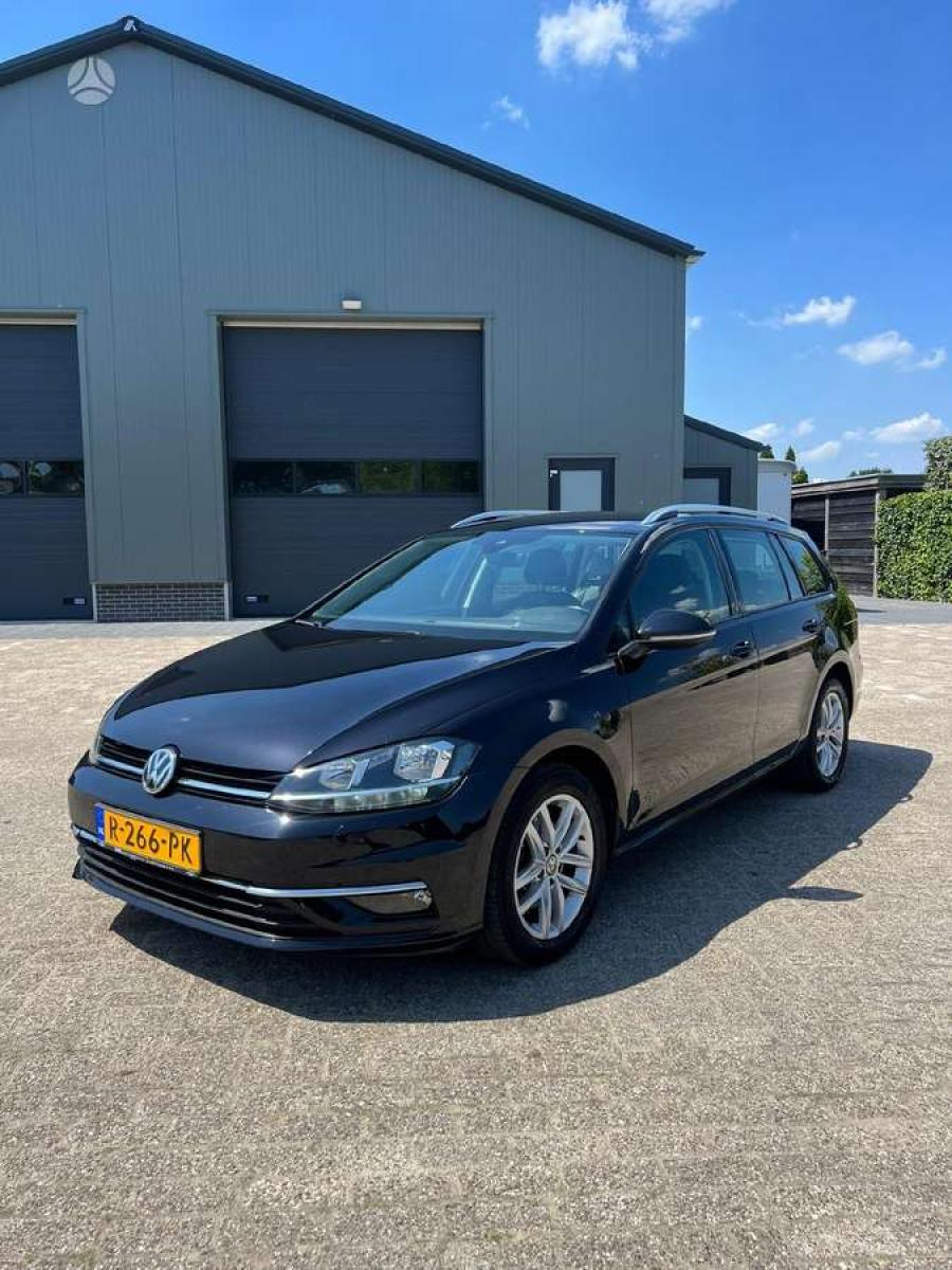 Melns Volkswagen Golf 2018 Kauņa, ar dzinēja tilpumu 1.60 L un nobraukumu 300 tūkst. km par 7100 €, foto 10 vietnē AUTOMOTO.COM.LV