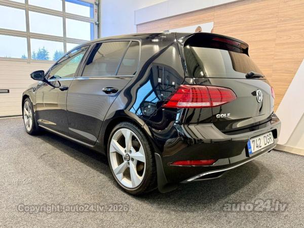 Melns Volkswagen Golf 2018 Rakvere, ar dzinēja tilpumu 1.50 L un nobraukumu 122 tūkst. km par 12600 €, foto 4 vietnē AUTOMOTO.COM.LV