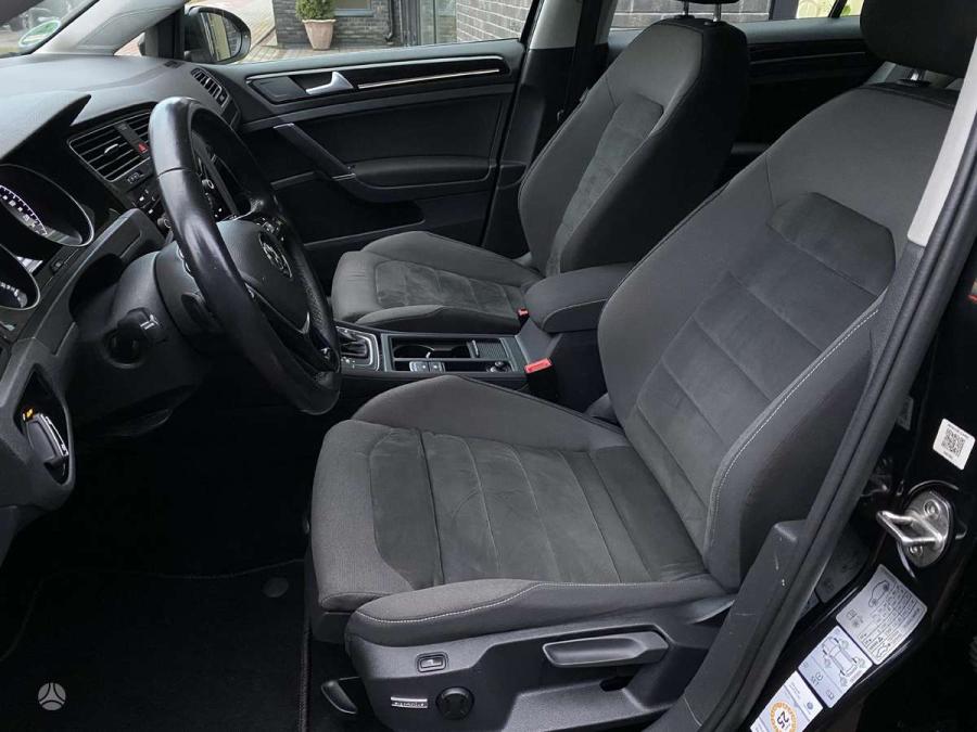 Black Volkswagen Golf 2018 in Marijampole, with an engine capacity of 1.97 L and mileage of 230 thousand km for 12650 €, photo 18 on AUTOMOTO.COM.LV