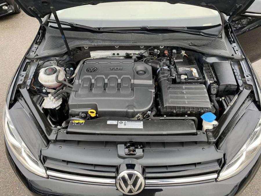 Black Volkswagen Golf 2018 in Marijampole, with an engine capacity of 1.97 L and mileage of 230 thousand km for 12650 €, photo 40 on AUTOMOTO.COM.LV