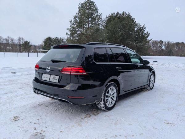 Black Volkswagen Golf 2018 in Prienai, with an engine capacity of 1.60 L and mileage of 249 thousand km for 7300 €, photo 6 on AUTOMOTO.COM.LV