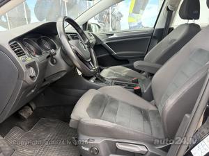 Black Volkswagen Golf 2018 in Viljandi, with an engine capacity of 1.60 L and mileage of 218 thousand km for 9890 €, photo 7 on AUTOMOTO.COM.LV