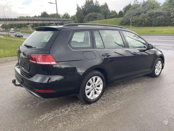 Melns Volkswagen Golf 2018 Kauņa, ar dzinēja tilpumu 1.60 L un nobraukumu 192 tūkst. km par 5999 €, foto 10 vietnē AUTOMOTO.COM.LV