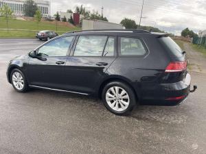 Black Volkswagen Golf 2018 in Kaunas, with an engine capacity of 1.60 L and mileage of 192 thousand km for 5999 €, photo 16 on AUTOMOTO.COM.LV