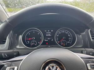 Black Volkswagen Golf 2018 in Kaunas, with an engine capacity of 1.60 L and mileage of 192 thousand km for 5999 €, photo 21 on AUTOMOTO.COM.LV
