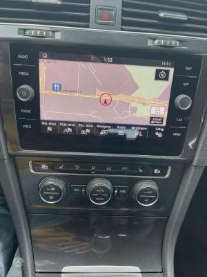 Black Volkswagen Golf 2018 in Kaunas, with an engine capacity of 1.60 L and mileage of 192 thousand km for 5999 €, photo 22 on AUTOMOTO.COM.LV
