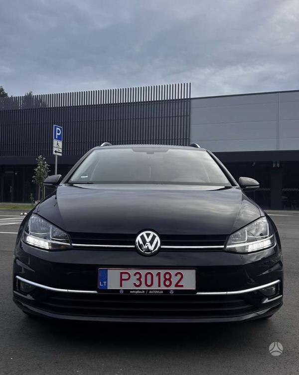 Melns Volkswagen Golf 2018 Utena, ar dzinēja tilpumu 1.00 L un nobraukumu 249 tūkst. km par 7750 €, foto 9 vietnē AUTOMOTO.COM.LV