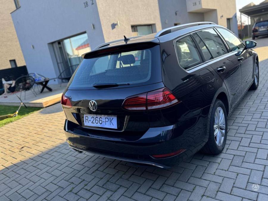 Melns Volkswagen Golf 2018 Kauņa, ar dzinēja tilpumu 1.60 L un nobraukumu 300 tūkst. km par 8999 €, foto 5 vietnē AUTOMOTO.COM.LV