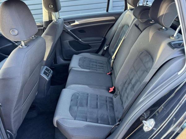 Melns Volkswagen Golf 2018 Kauņa, ar dzinēja tilpumu 1.60 L un nobraukumu 300 tūkst. km par 8999 €, foto 7 vietnē AUTOMOTO.COM.LV