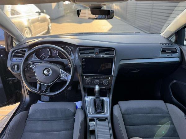 Melns Volkswagen Golf 2018 Kauņa, ar dzinēja tilpumu 1.60 L un nobraukumu 300 tūkst. km par 8999 €, foto 8 vietnē AUTOMOTO.COM.LV