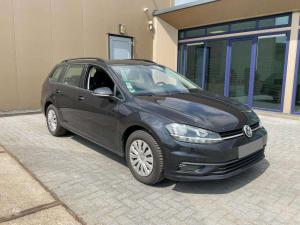 Black Volkswagen Golf 2018 in Vilnius, with an engine capacity of 1.60 L and mileage of 192 thousand km for 11255 €, photo 10 on AUTOMOTO.COM.LV