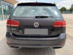 Black Volkswagen Golf 2018 in Vilnius, with an engine capacity of 1.60 L and mileage of 192 thousand km for 11255 €, photo 19 on AUTOMOTO.COM.LV