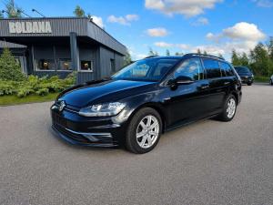 Melns Volkswagen Golf 2018 Pakruojis, ar dzinēja tilpumu 1.50 L un nobraukumu 228 tūkst. km par 7700 €, foto  vietnē AUTOMOTO.COM.LV