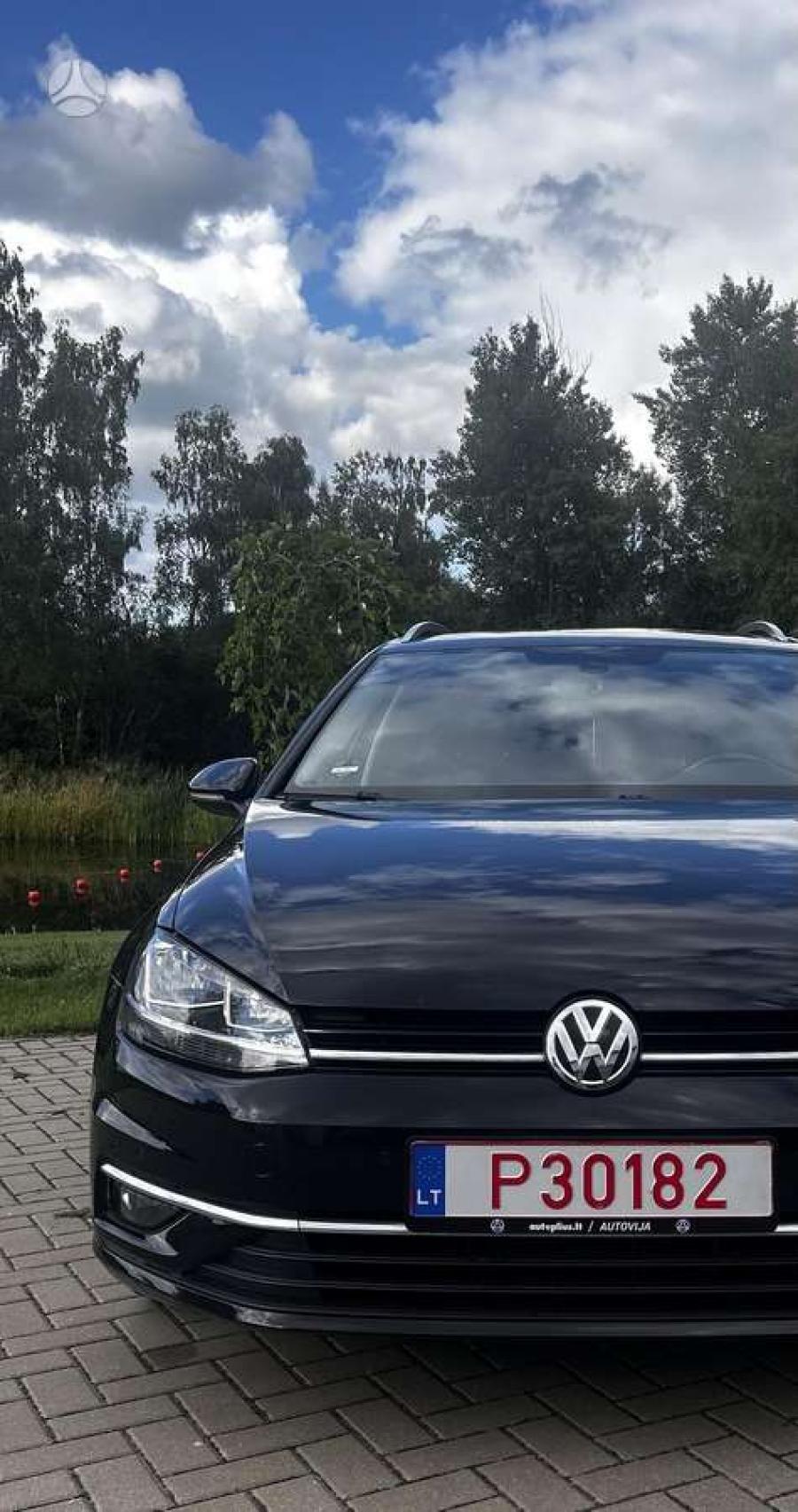 Black Volkswagen Golf 2018 in Utena, with an engine capacity of 1.00 L and mileage of 249 thousand km for 7250 €, photo 6 on AUTOMOTO.COM.LV