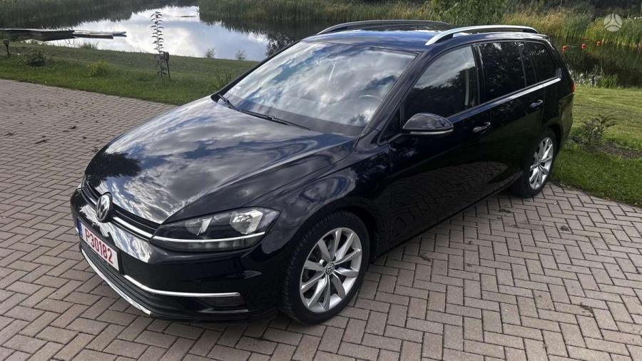 Black Volkswagen Golf 2018 in Utena, with an engine capacity of 1.00 L and mileage of 249 thousand km for 7250 €, photo 9 on AUTOMOTO.COM.LV