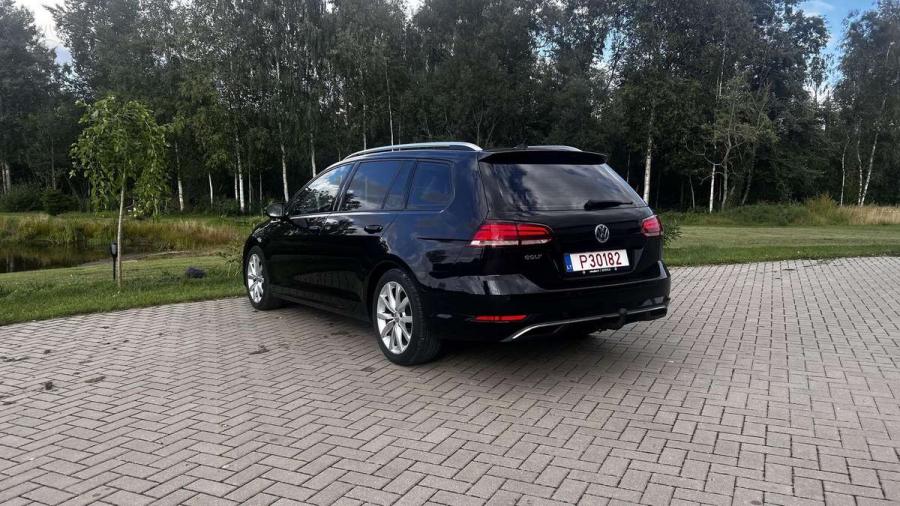 Black Volkswagen Golf 2018 in Utena, with an engine capacity of 1.00 L and mileage of 249 thousand km for 7250 €, photo 15 on AUTOMOTO.COM.LV