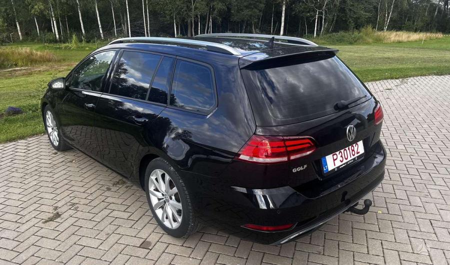 Black Volkswagen Golf 2018 in Utena, with an engine capacity of 1.00 L and mileage of 249 thousand km for 7250 €, photo 17 on AUTOMOTO.COM.LV