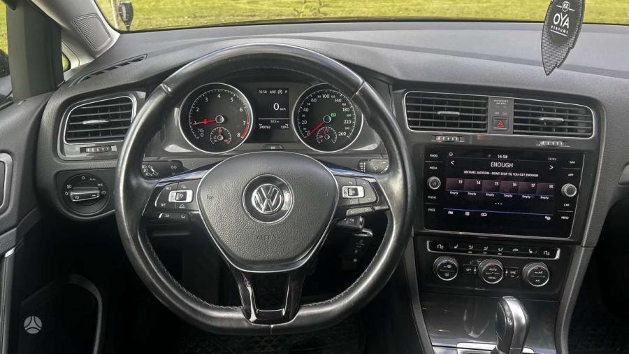 Black Volkswagen Golf 2018 in Utena, with an engine capacity of 1.00 L and mileage of 249 thousand km for 7250 €, photo 21 on AUTOMOTO.COM.LV