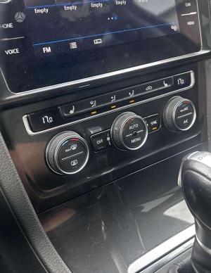 Black Volkswagen Golf 2018 in Utena, with an engine capacity of 1.00 L and mileage of 249 thousand km for 7250 €, photo 25 on AUTOMOTO.COM.LV
