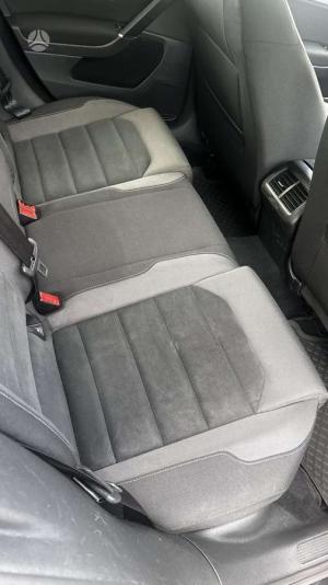 Black Volkswagen Golf 2018 in Utena, with an engine capacity of 1.00 L and mileage of 249 thousand km for 7250 €, photo 29 on AUTOMOTO.COM.LV