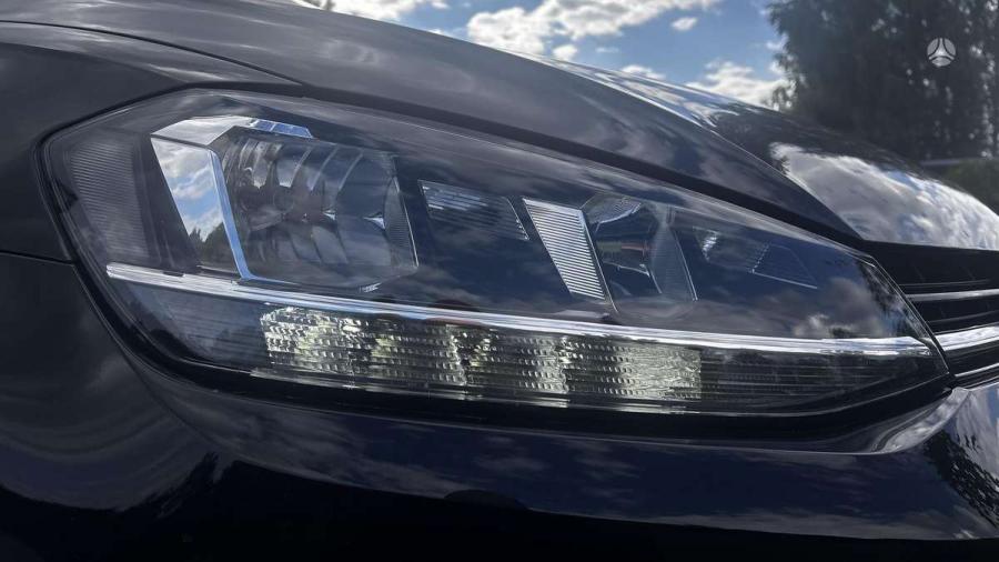 Black Volkswagen Golf 2018 in Utena, with an engine capacity of 1.00 L and mileage of 249 thousand km for 7250 €, photo 34 on AUTOMOTO.COM.LV