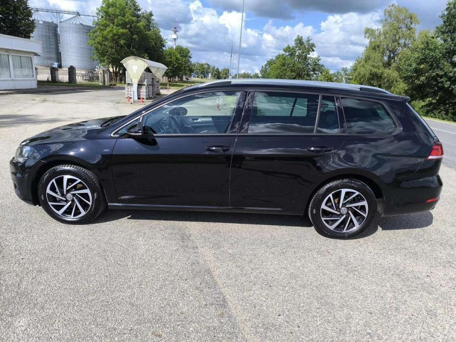 Melns Volkswagen Golf 2018 Joniškis, ar dzinēja tilpumu 2.00 L un nobraukumu 250 tūkst. km par 9550 €, foto 3 vietnē AUTOMOTO.COM.LV