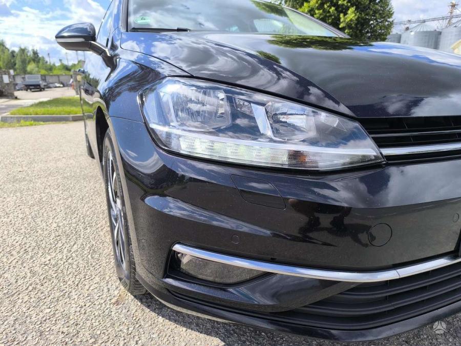 Melns Volkswagen Golf 2018 Joniškis, ar dzinēja tilpumu 2.00 L un nobraukumu 250 tūkst. km par 9550 €, foto 9 vietnē AUTOMOTO.COM.LV