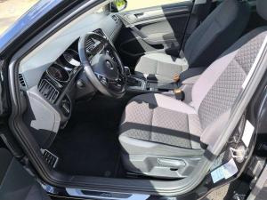 Melns Volkswagen Golf 2018 Joniškis, ar dzinēja tilpumu 2.00 L un nobraukumu 250 tūkst. km par 9550 €, foto 11 vietnē AUTOMOTO.COM.LV