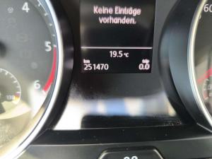 Melns Volkswagen Golf 2018 Joniškis, ar dzinēja tilpumu 2.00 L un nobraukumu 250 tūkst. km par 9550 €, foto 16 vietnē AUTOMOTO.COM.LV