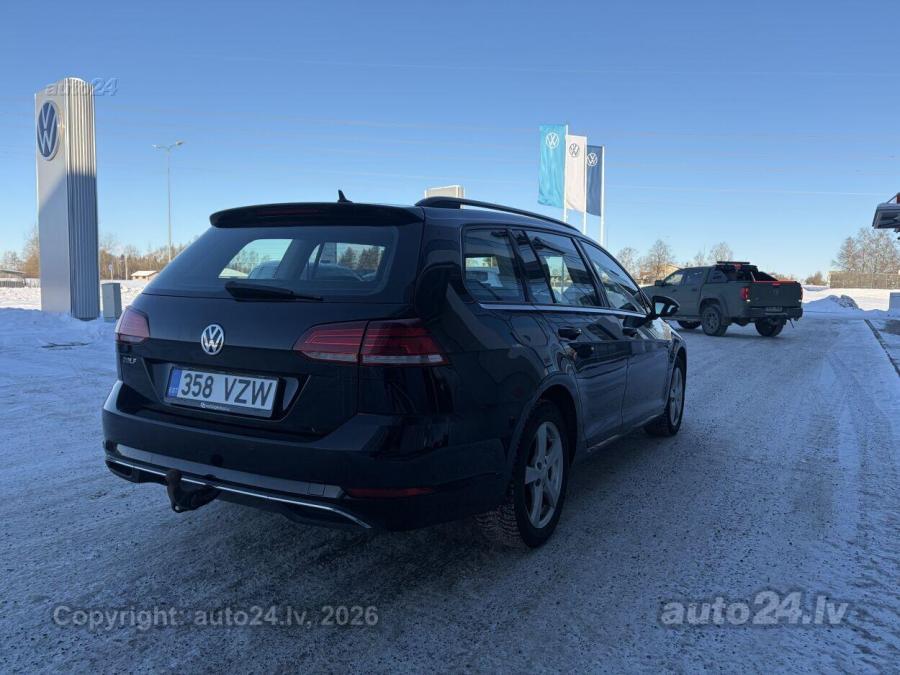 Black Volkswagen Golf 2019 in Viljandi, with an engine capacity of 2.00 L and mileage of 279 thousand km for 10490 €, photo 4 on AUTOMOTO.COM.LV