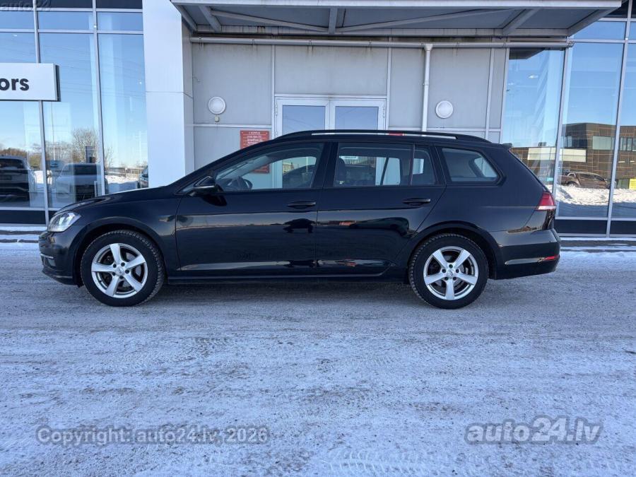 Black Volkswagen Golf 2019 in Viljandi, with an engine capacity of 2.00 L and mileage of 279 thousand km for 10490 €, photo 16 on AUTOMOTO.COM.LV