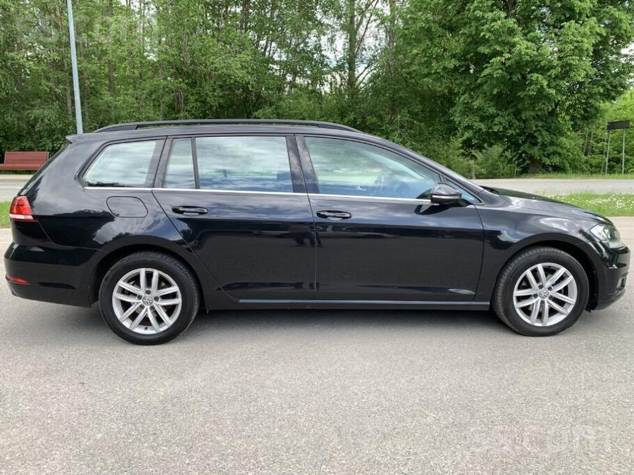 Black Volkswagen Golf 2019 in Ogre, with an engine capacity of 2.00 L and mileage of 182 thousand km for 11770 €, photo 5 on AUTOMOTO.COM.LV