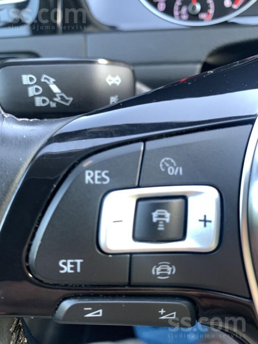 Black Volkswagen Golf 2019 in Ogre, with an engine capacity of 2.00 L and mileage of 182 thousand km for 11770 €, photo 21 on AUTOMOTO.COM.LV
