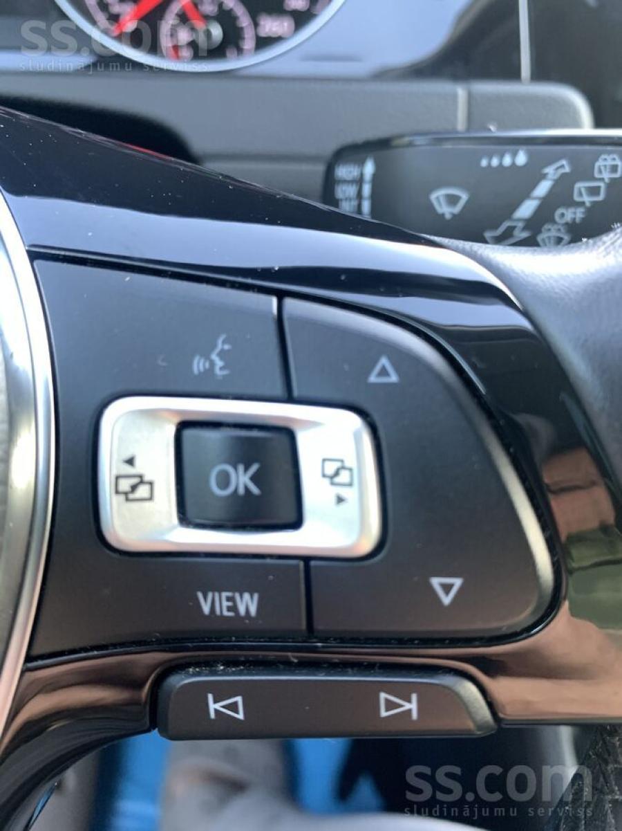 Black Volkswagen Golf 2019 in Ogre, with an engine capacity of 2.00 L and mileage of 182 thousand km for 11770 €, photo 22 on AUTOMOTO.COM.LV