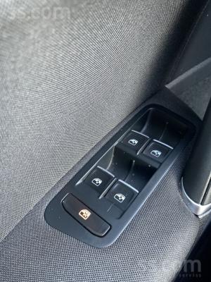 Black Volkswagen Golf 2019 in Ogre, with an engine capacity of 2.00 L and mileage of 182 thousand km for 11770 €, photo 26 on AUTOMOTO.COM.LV