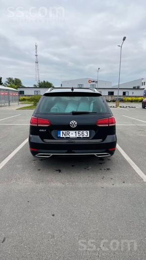 Black Volkswagen Golf 2019 in Riga, with an engine capacity of 2.00 L and mileage of 172 thousand km for 11700 €, photo 4 on AUTOMOTO.COM.LV