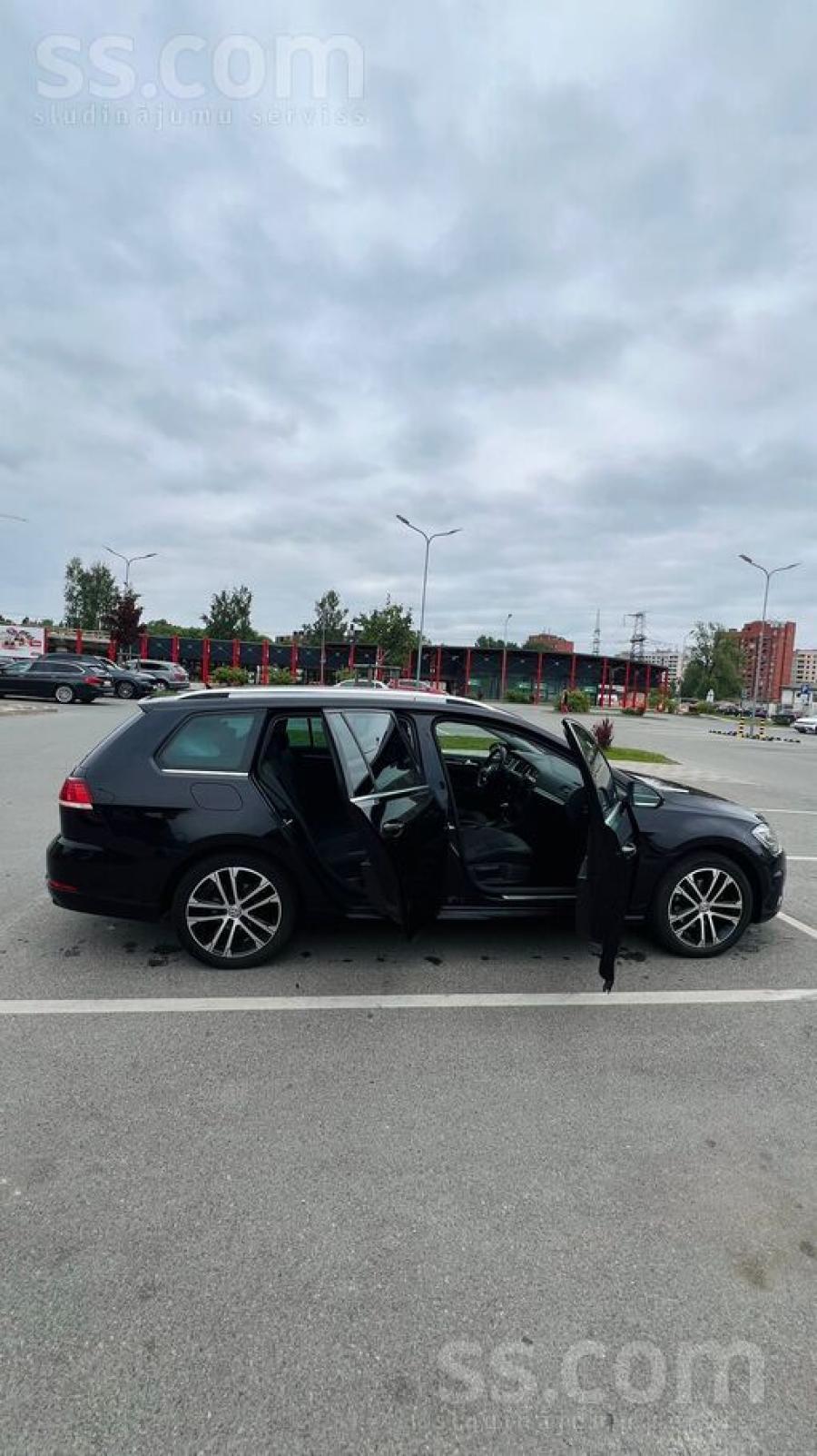 Black Volkswagen Golf 2019 in Riga, with an engine capacity of 2.00 L and mileage of 172 thousand km for 11700 €, photo 5 on AUTOMOTO.COM.LV