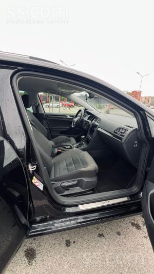 Black Volkswagen Golf 2019 in Riga, with an engine capacity of 2.00 L and mileage of 172 thousand km for 11700 €, photo 7 on AUTOMOTO.COM.LV