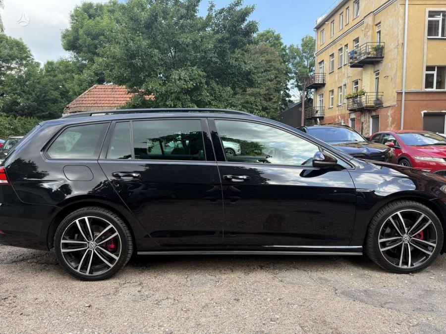 Melns Volkswagen Golf 2019 Pasvalys, ar dzinēja tilpumu 2.00 L un nobraukumu 216 tūkst. km par 15200 €, foto 4 vietnē AUTOMOTO.COM.LV