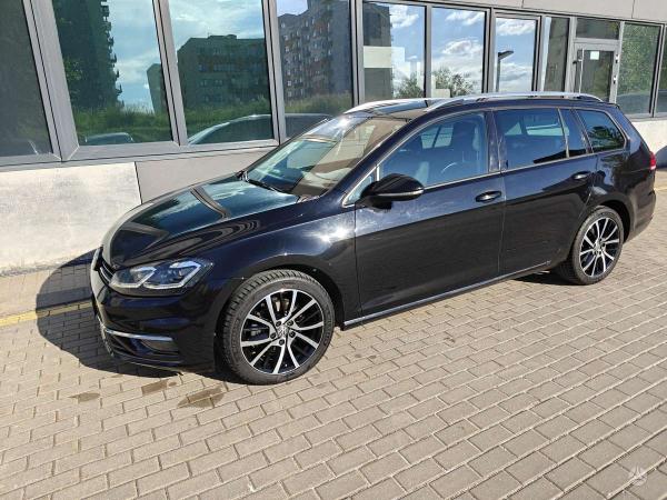 Melns Volkswagen Golf 2019 Viļņa, ar dzinēja tilpumu 1.50 L un nobraukumu 157 tūkst. km par 14450 €, foto 4 vietnē AUTOMOTO.COM.LV