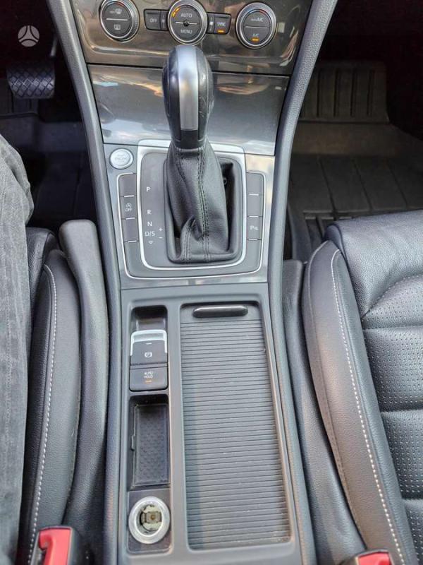 Melns Volkswagen Golf 2019 Viļņa, ar dzinēja tilpumu 1.50 L un nobraukumu 157 tūkst. km par 14450 €, foto 8 vietnē AUTOMOTO.COM.LV
