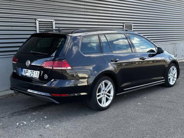 Black Volkswagen Golf 2019 in Riga, with an engine capacity of 2.00 L and mileage of 231 thousand km for 13500 €, photo 5 on AUTOMOTO.COM.LV