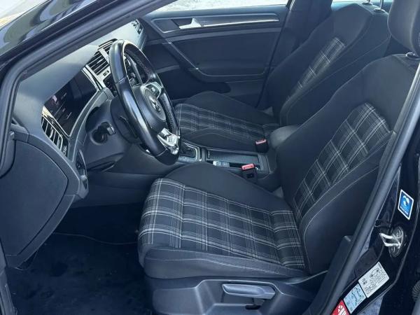 Black Volkswagen Golf 2019 in Riga, with an engine capacity of 2.00 L and mileage of 231 thousand km for 13500 €, photo 9 on AUTOMOTO.COM.LV