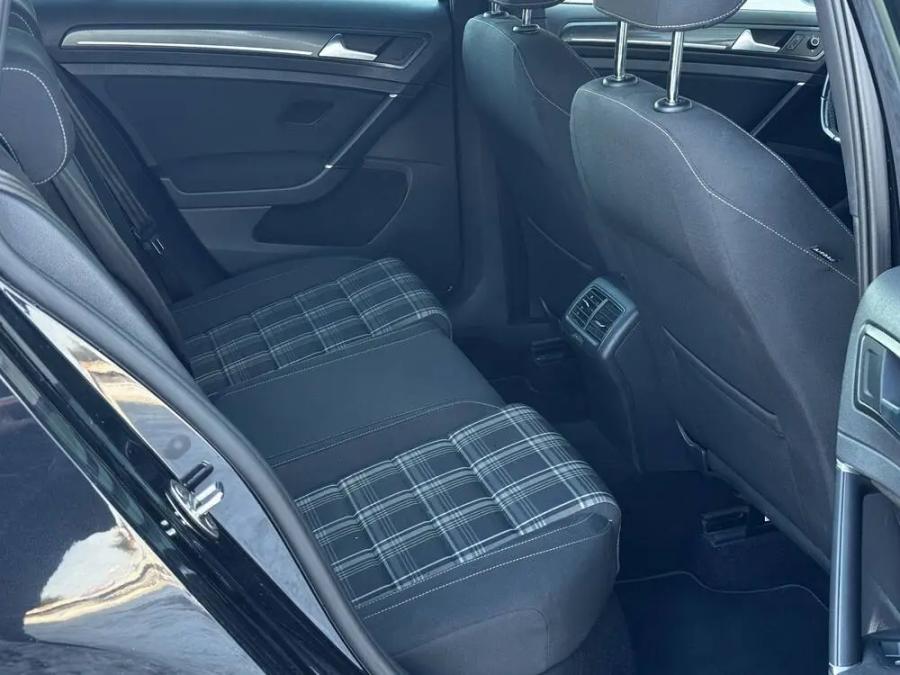 Melns Volkswagen Golf 2019 Rīga, ar dzinēja tilpumu 2.00 L un nobraukumu 231 tūkst. km par 13500 €, foto 12 vietnē AUTOMOTO.COM.LV
