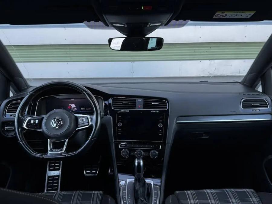 Melns Volkswagen Golf 2019 Rīga, ar dzinēja tilpumu 2.00 L un nobraukumu 231 tūkst. km par 13500 €, foto 14 vietnē AUTOMOTO.COM.LV