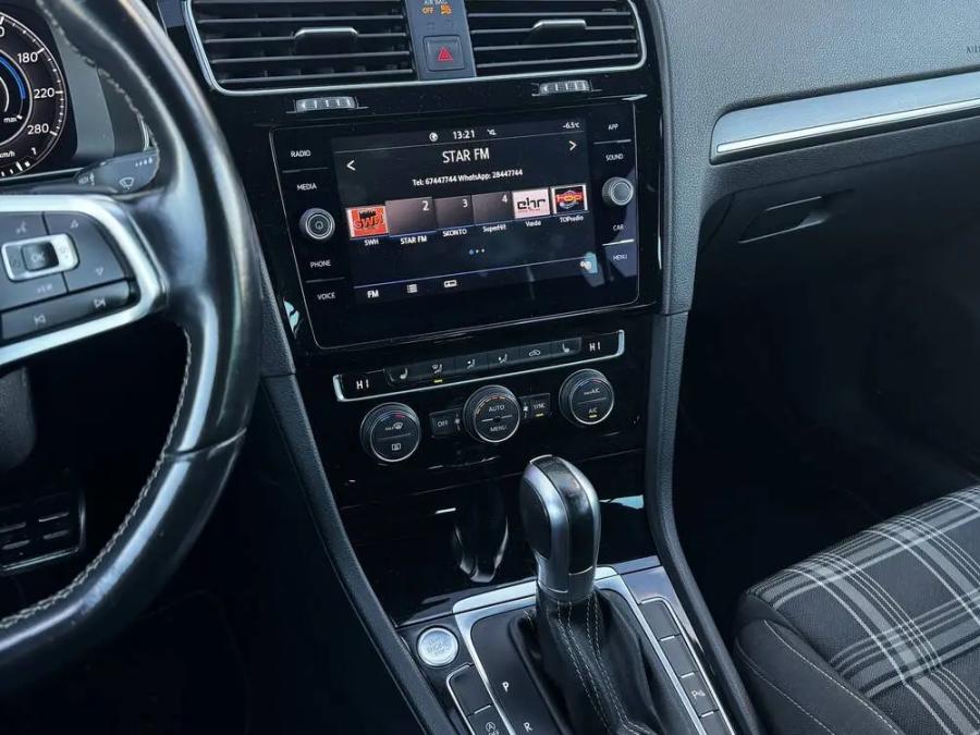 Melns Volkswagen Golf 2019 Rīga, ar dzinēja tilpumu 2.00 L un nobraukumu 231 tūkst. km par 13500 €, foto 18 vietnē AUTOMOTO.COM.LV