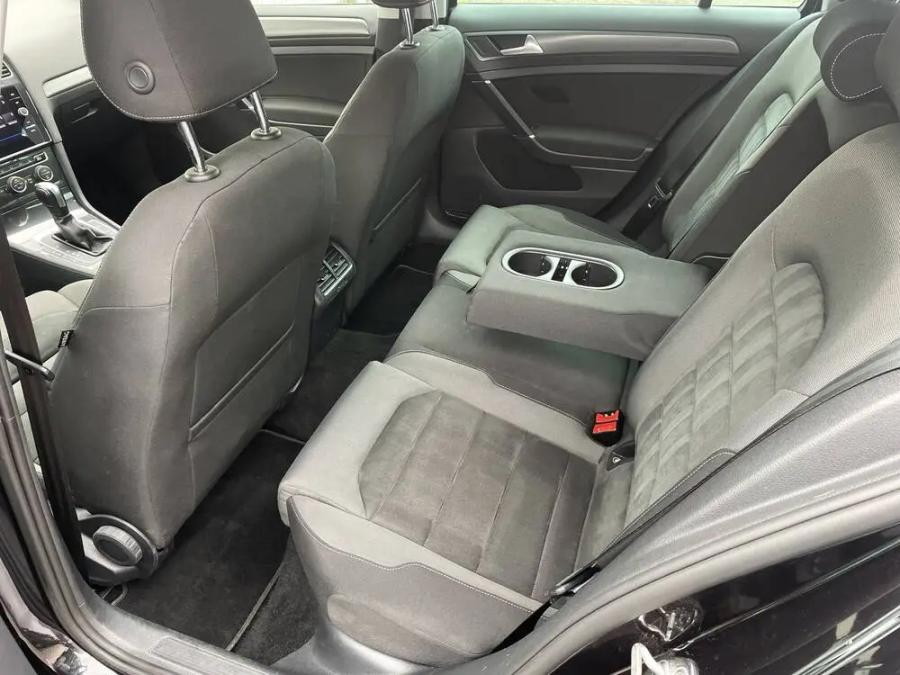 Melns Volkswagen Golf 2019 Sigulda, ar dzinēja tilpumu 2.00 L un nobraukumu 212 tūkst. km par 11690 €, foto 25 vietnē AUTOMOTO.COM.LV
