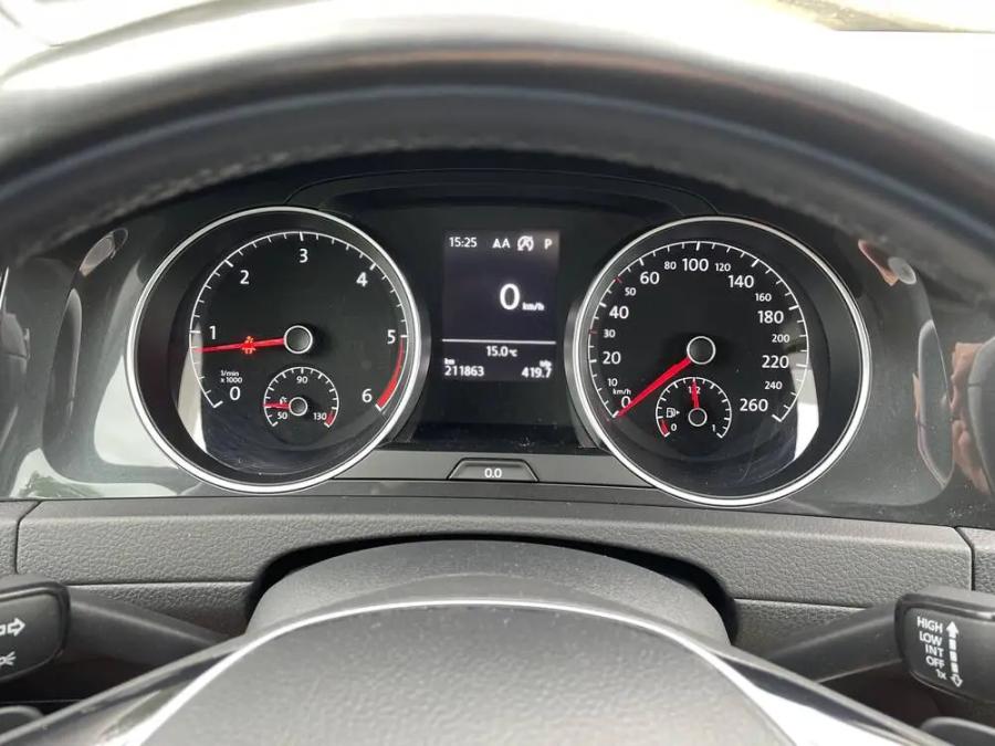 Melns Volkswagen Golf 2019 Sigulda, ar dzinēja tilpumu 2.00 L un nobraukumu 212 tūkst. km par 11690 €, foto 29 vietnē AUTOMOTO.COM.LV