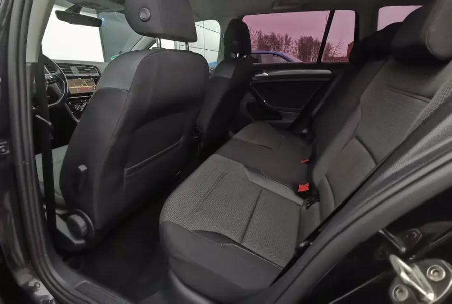 Melns Volkswagen Golf 2019 Rīga, ar dzinēja tilpumu 2.00 L un nobraukumu 236 tūkst. km par 11690 €, foto 16 vietnē AUTOMOTO.COM.LV